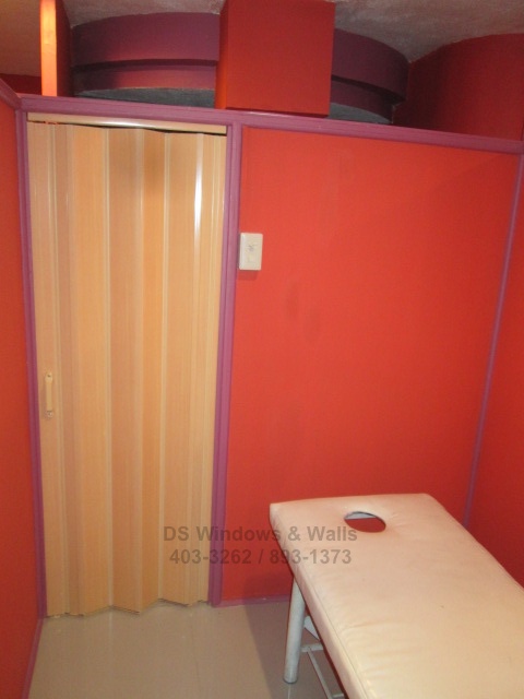 Spa and Massage Business Ideal Folding Door Divider